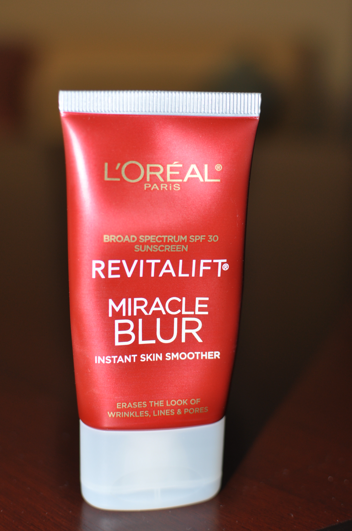 Blur Your Skin to Softness with Miracle Blur
